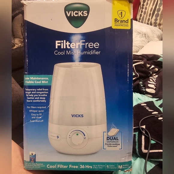 Vicks | Other | Vicks Filter Free Cool Mist Humidifier | Poshmark